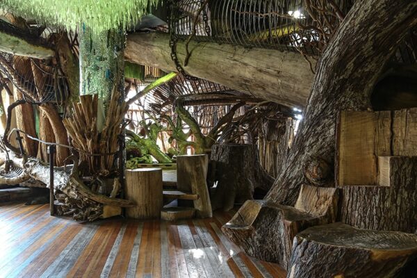 Treehouse + Tunnels - City Museum